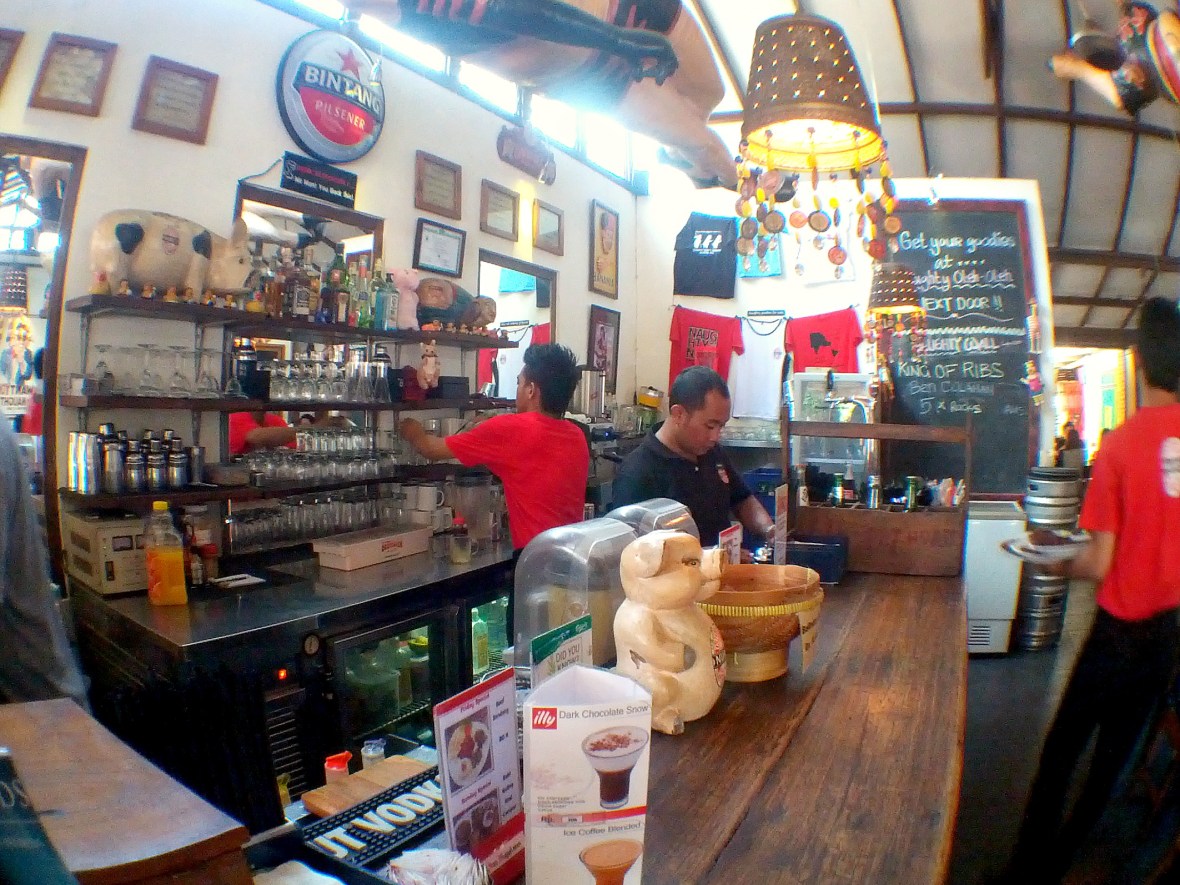 Naughty Nuri’s, Bali – Sharon Loh